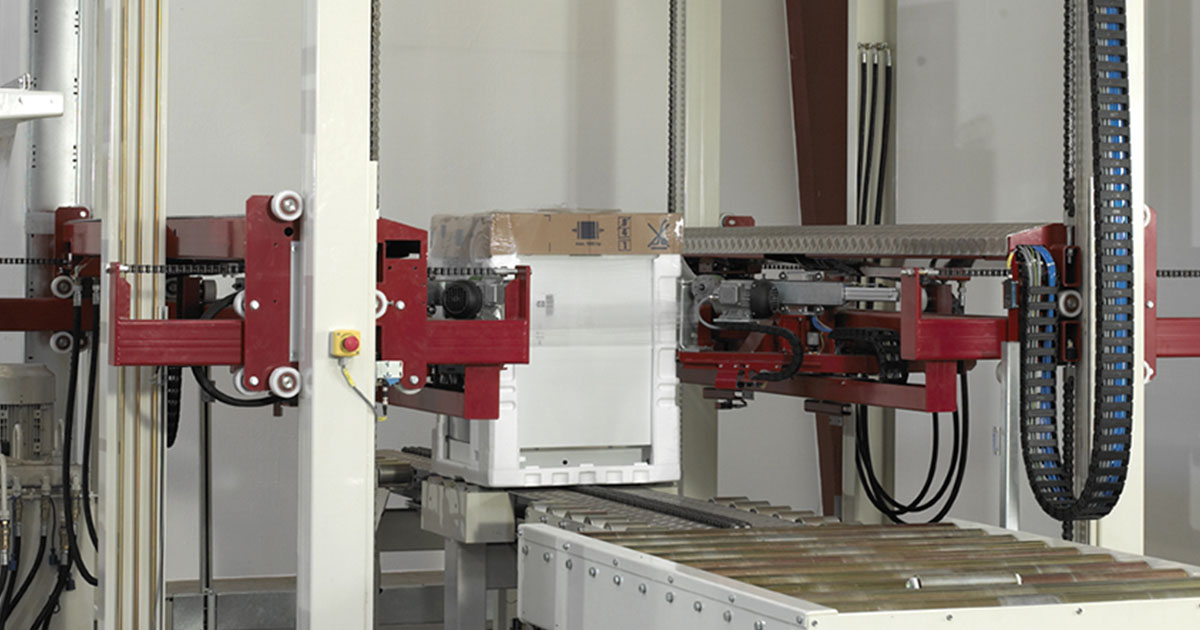 Stretch hood packaging | ExxonMobil Product Solutions